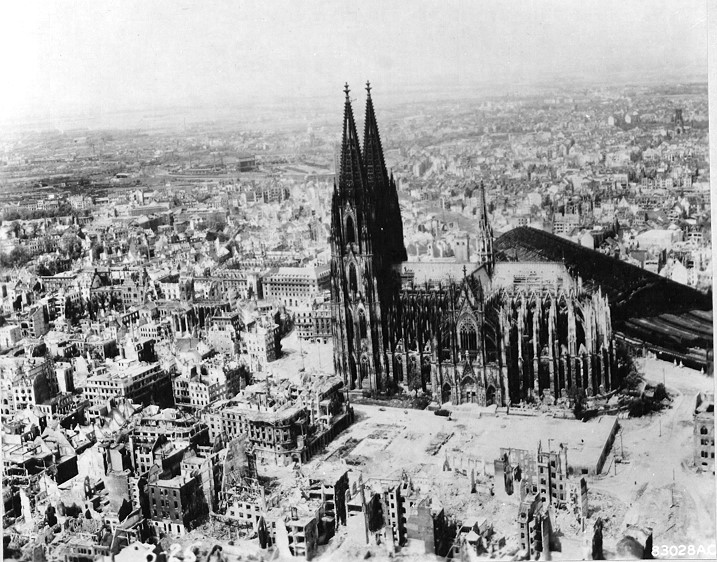 Dierk's page - Foto Album - Köln im Krieg (2)